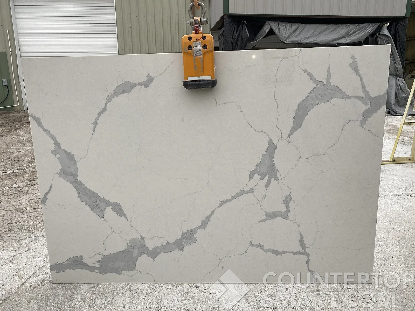 Calacatta Capri Quartz Countertop Remnant 91"x63" Polished 3.0cm